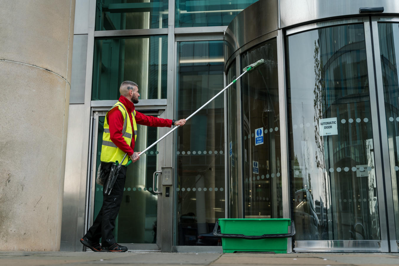 Window Cleaning Services - Ryak Cleaning